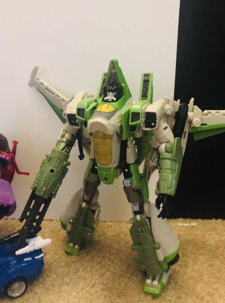 First In-Hand Images of Studio Series BB Movie Thrust Courtesy of ...