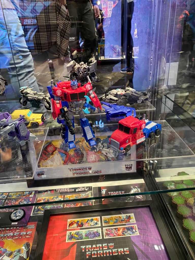 London Comic Con 2022 – Transformers EarthSpark Wave 2, Legacy ...