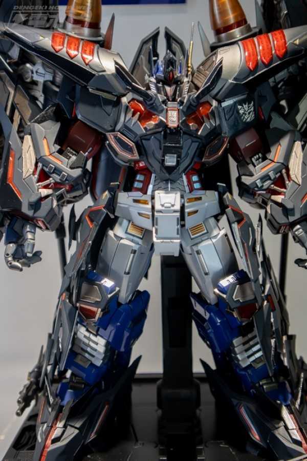Flame Toys Gives Their IDW G1 Optimus Prime its own Jet Power Armor ...