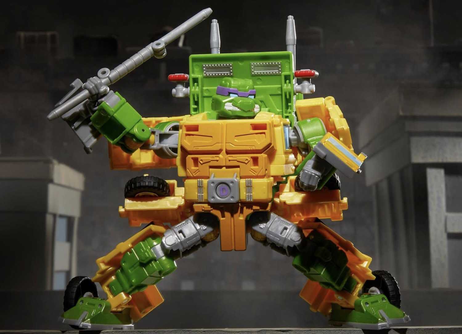The TMNT Transformers Crossover is a Turtle Van that Transforms into ...