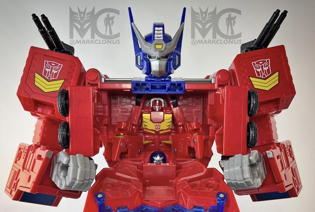 New Images for Transformers Age of the Primes Star Optimus Prime ...