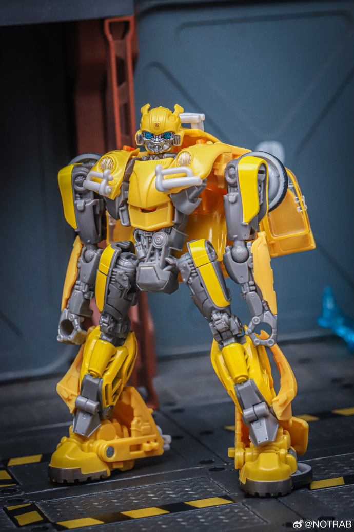 Transformers Studio Series SS-116 Deluxe Bumblebee Movie Bumblebee ...