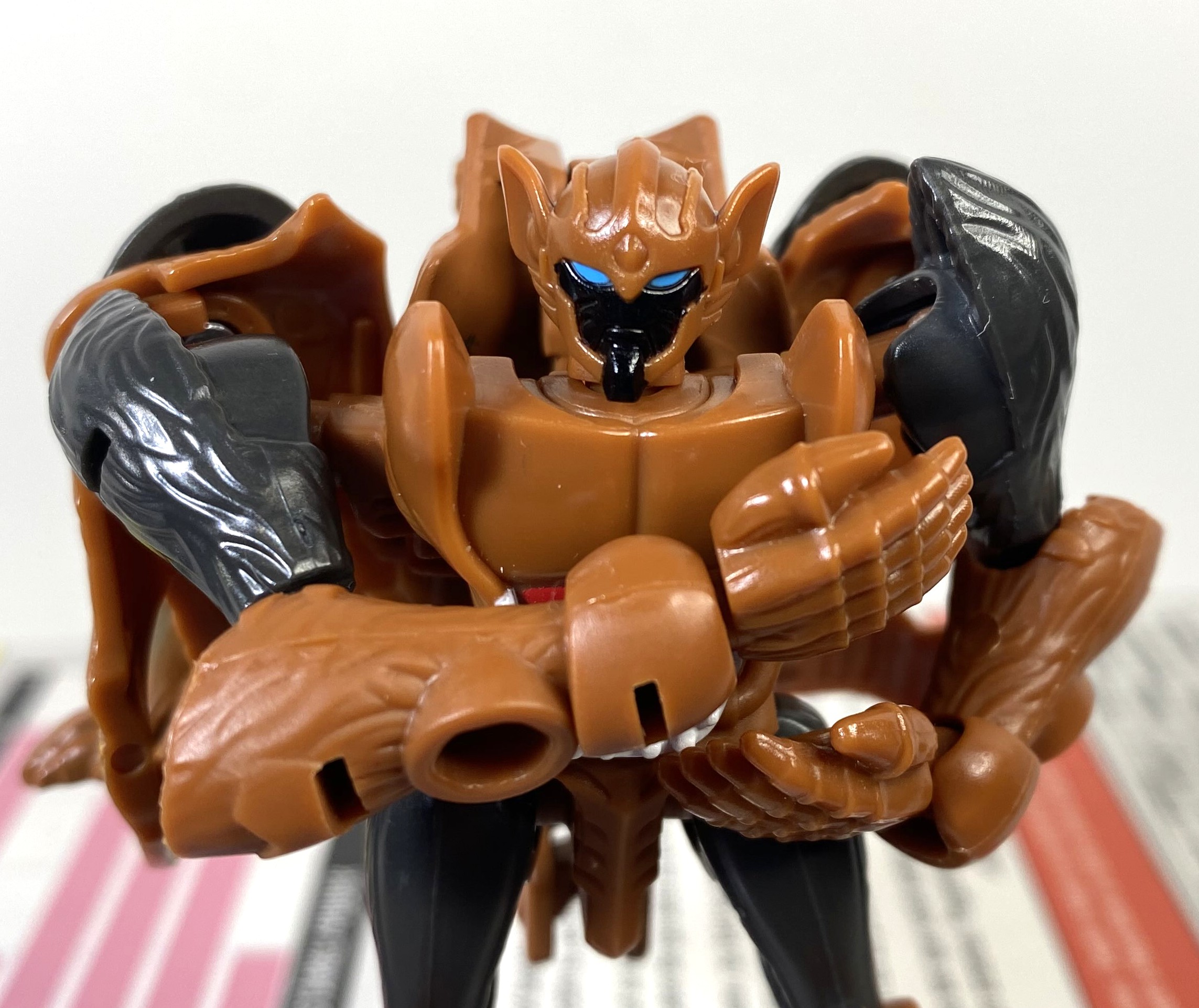 Bot Reviews: Transformers: Legacy United Core Beast Wars II Universe ...